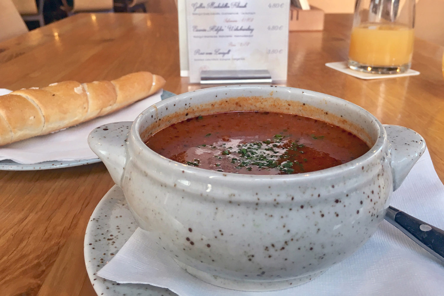 Essen am Hauptbahnhof Wien: 15 Tipps für Bars, Beisl & Biergärten