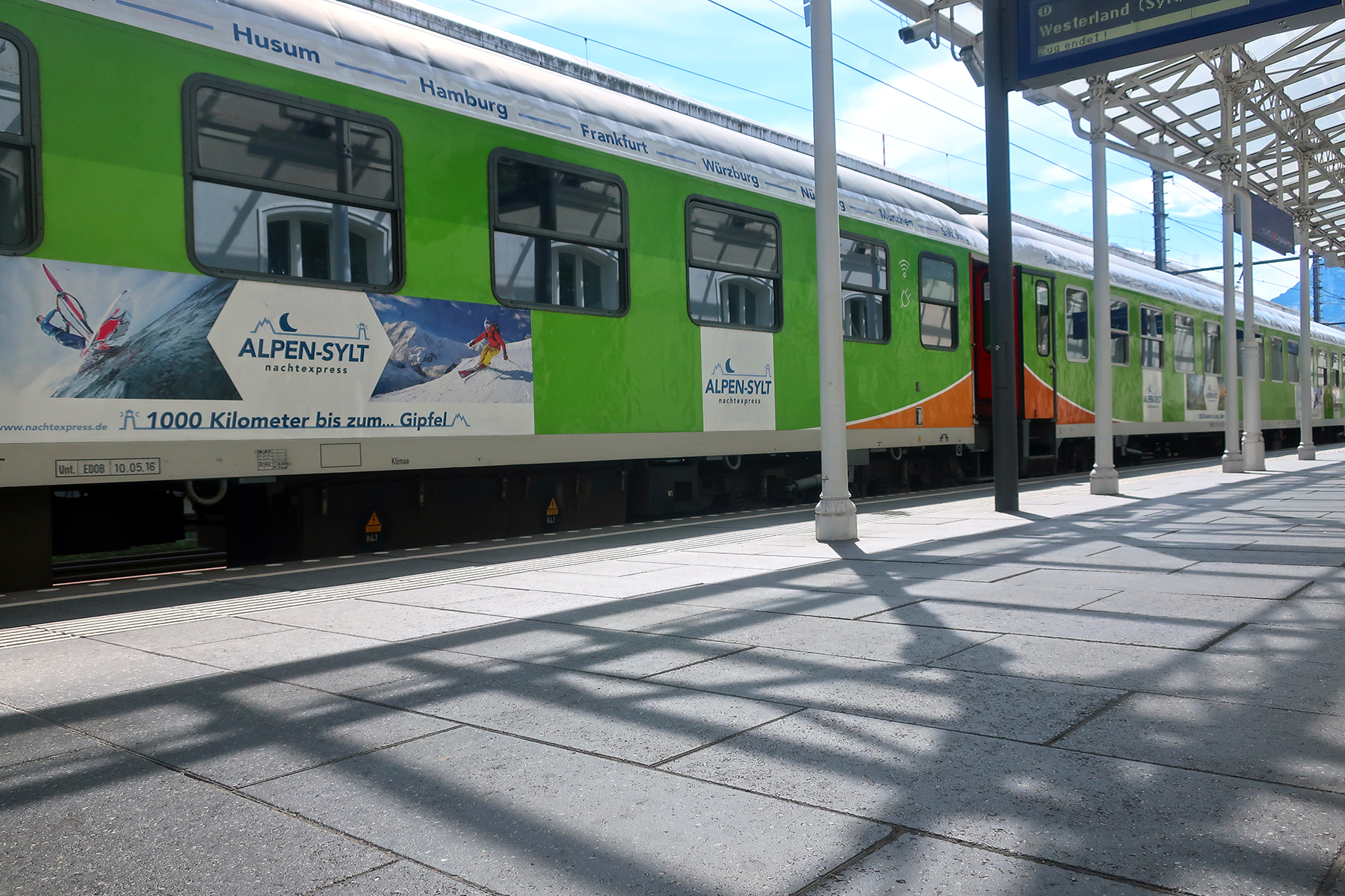 ALPEN-SYLT Nachtexpress: Im Nachtzug von Salzburg nach Sylt