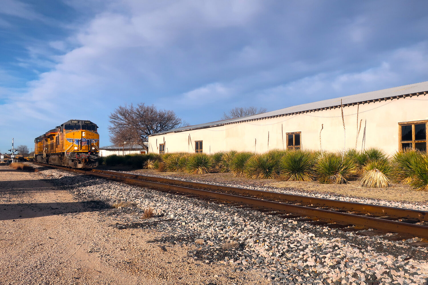 Prada Marfa: Die Wüste trägt Prada in West-Texas